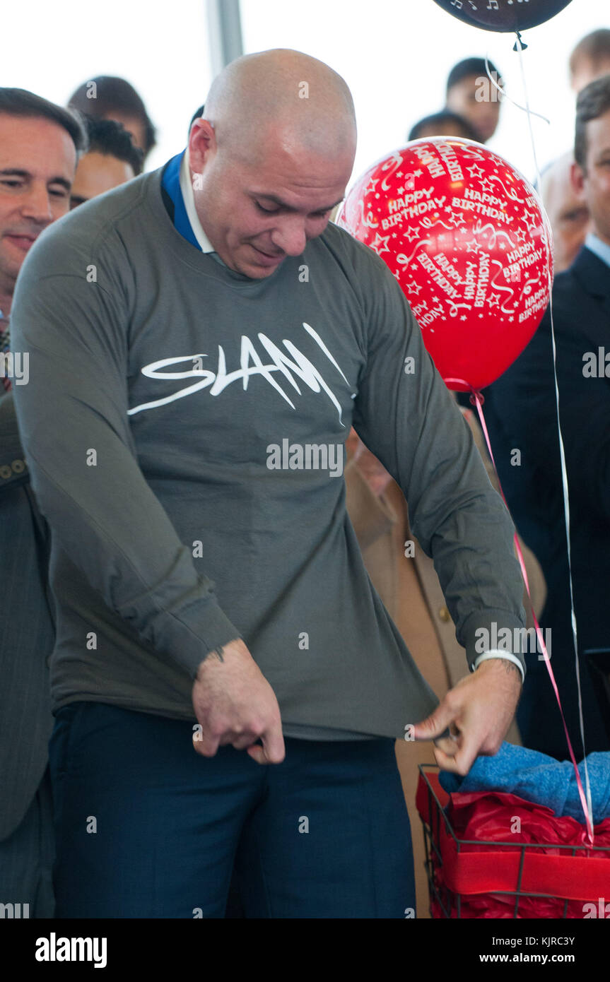 Pitbull and rick scott hi-res stock photography and images - Alamy