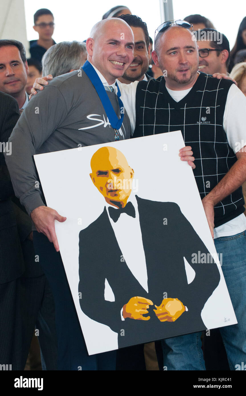 Pitbull and rick scott hi-res stock photography and images - Alamy