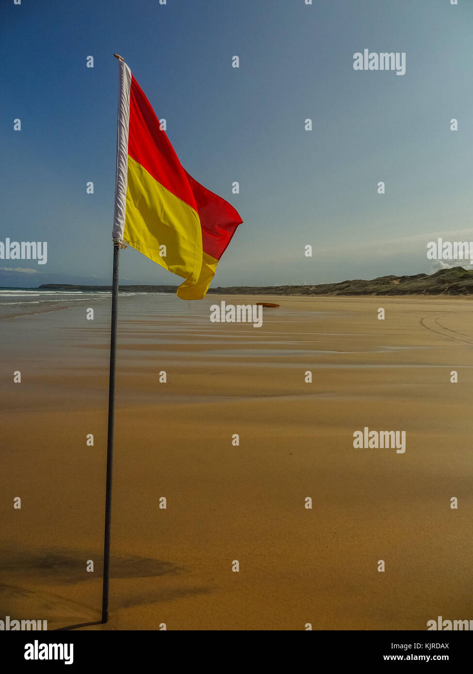 Rnli lifeguard flag hi-res stock photography and images - Alamy