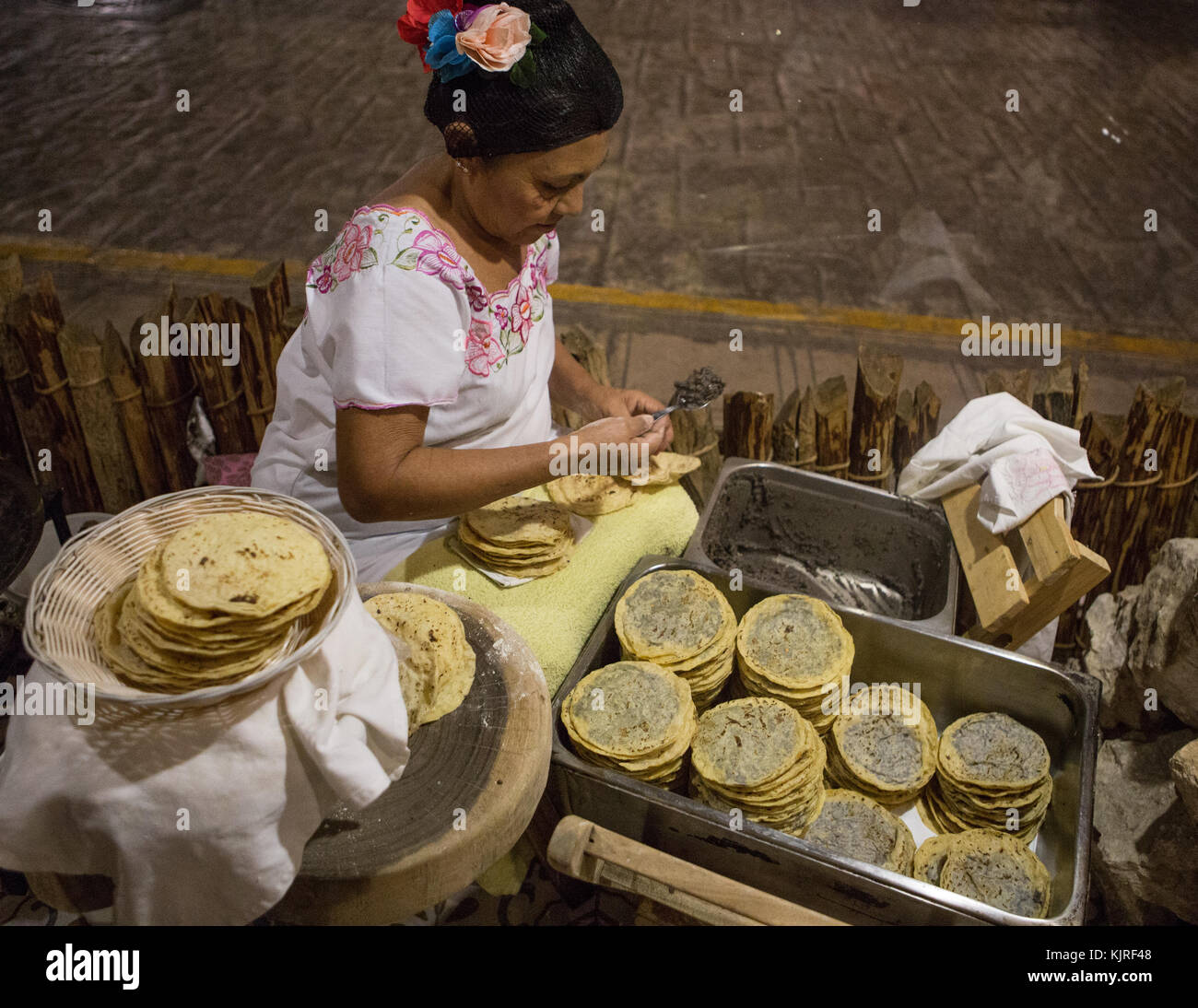mexican lady in traditional clothing making flatbreads Stock Photo - Alamy