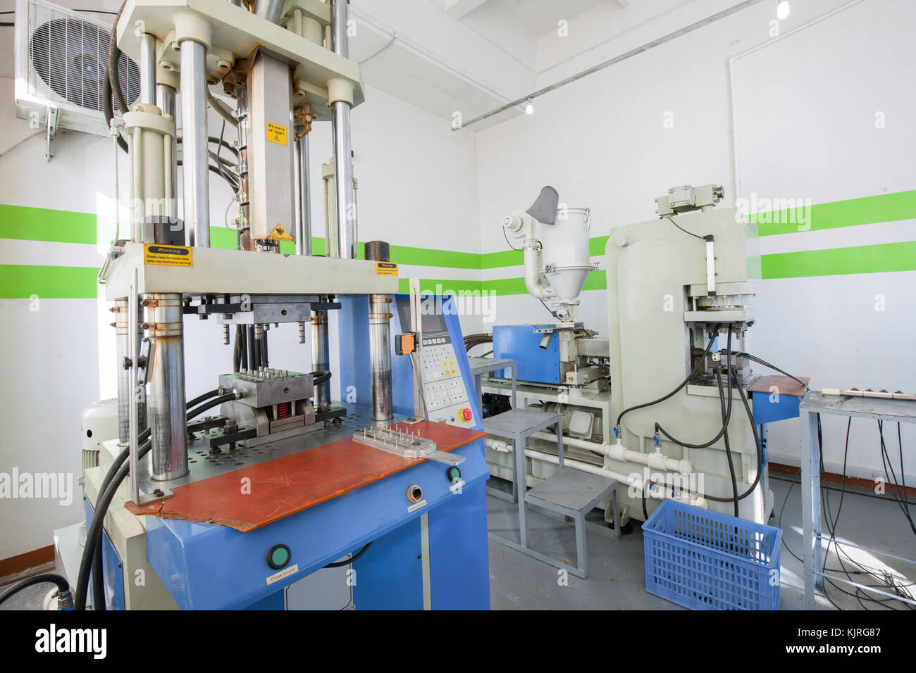 Machine connector plug hi-res stock photography and images - Alamy