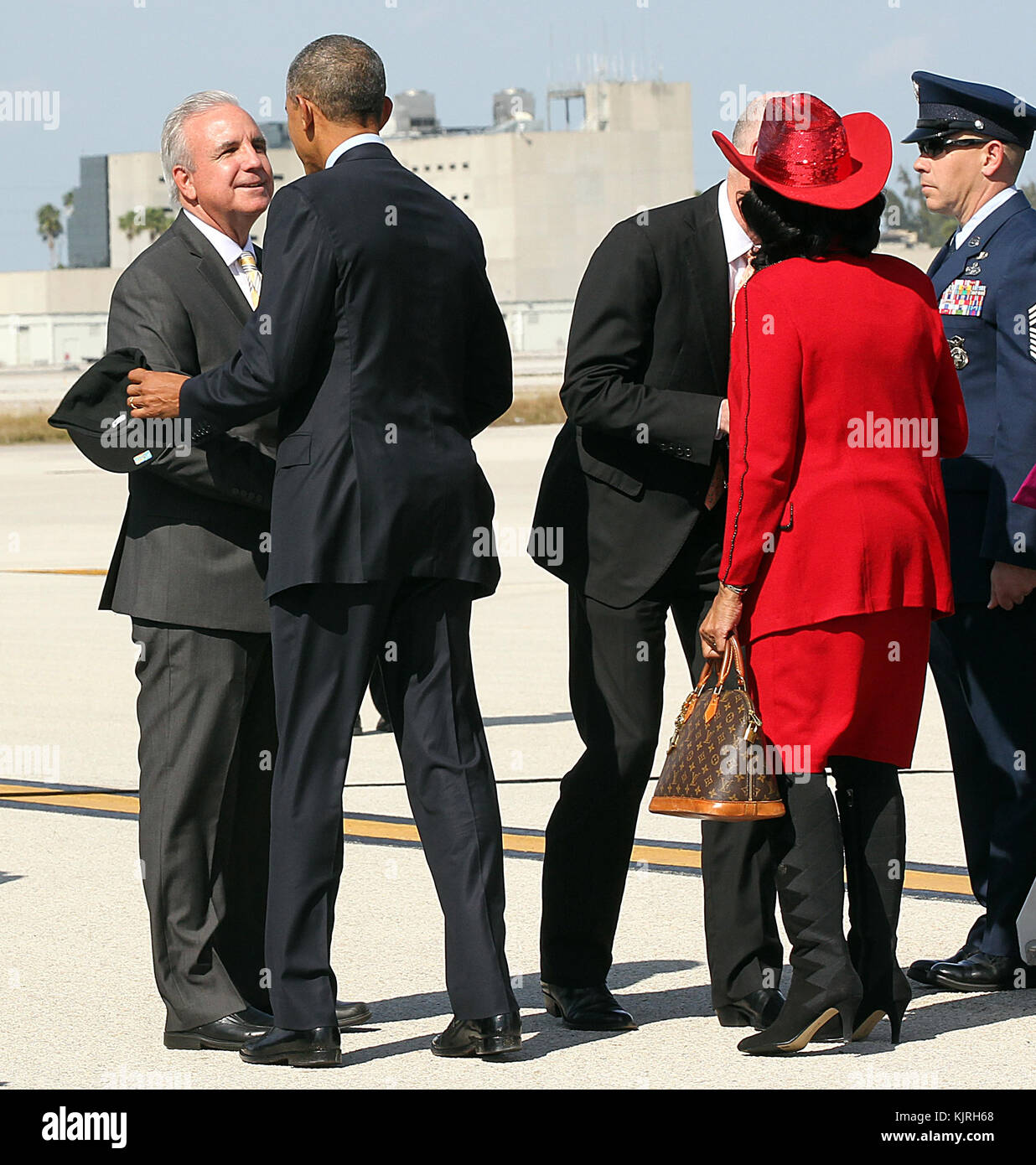 MIAMI, FL - FEBRUARY 25: U.S. President Barack Obama arrives on Air ...