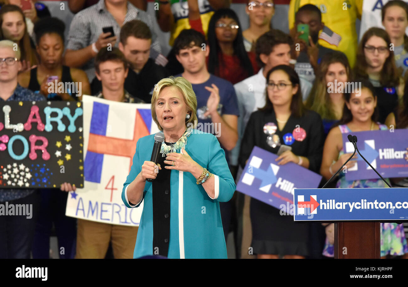 DAVIE, FL - OCTOBER 02: Hillary Clinton speaks at Broward College on ...