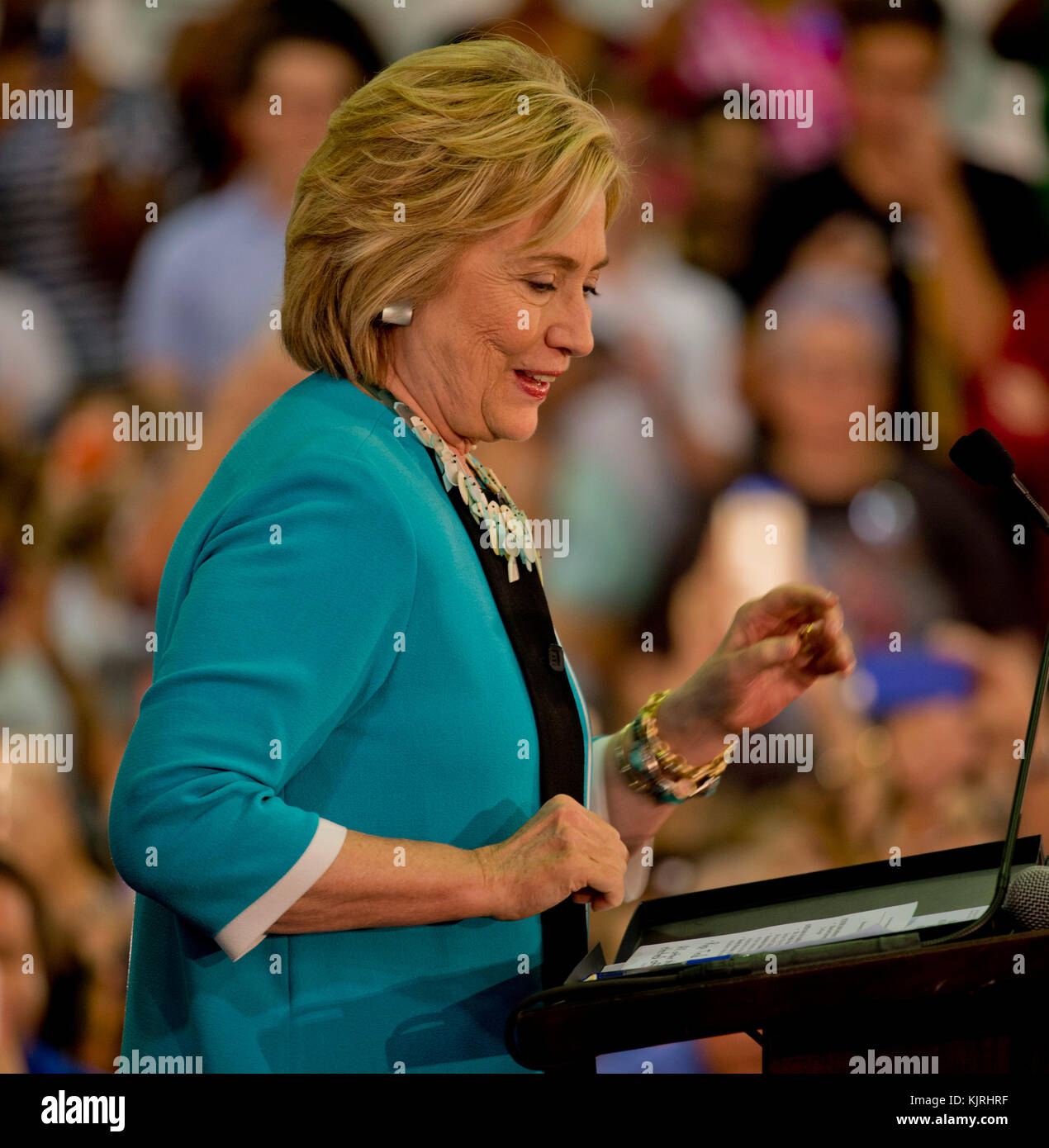 DAVIE, FL - OCTOBER 02: Hillary Clinton speaks at Broward College on ...