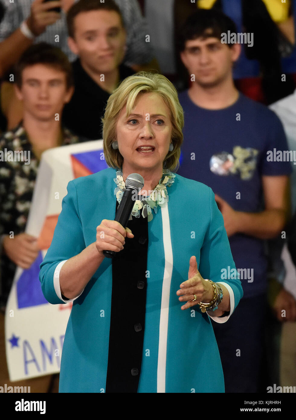 DAVIE, FL - OCTOBER 02: Hillary Clinton speaks at Broward College on ...