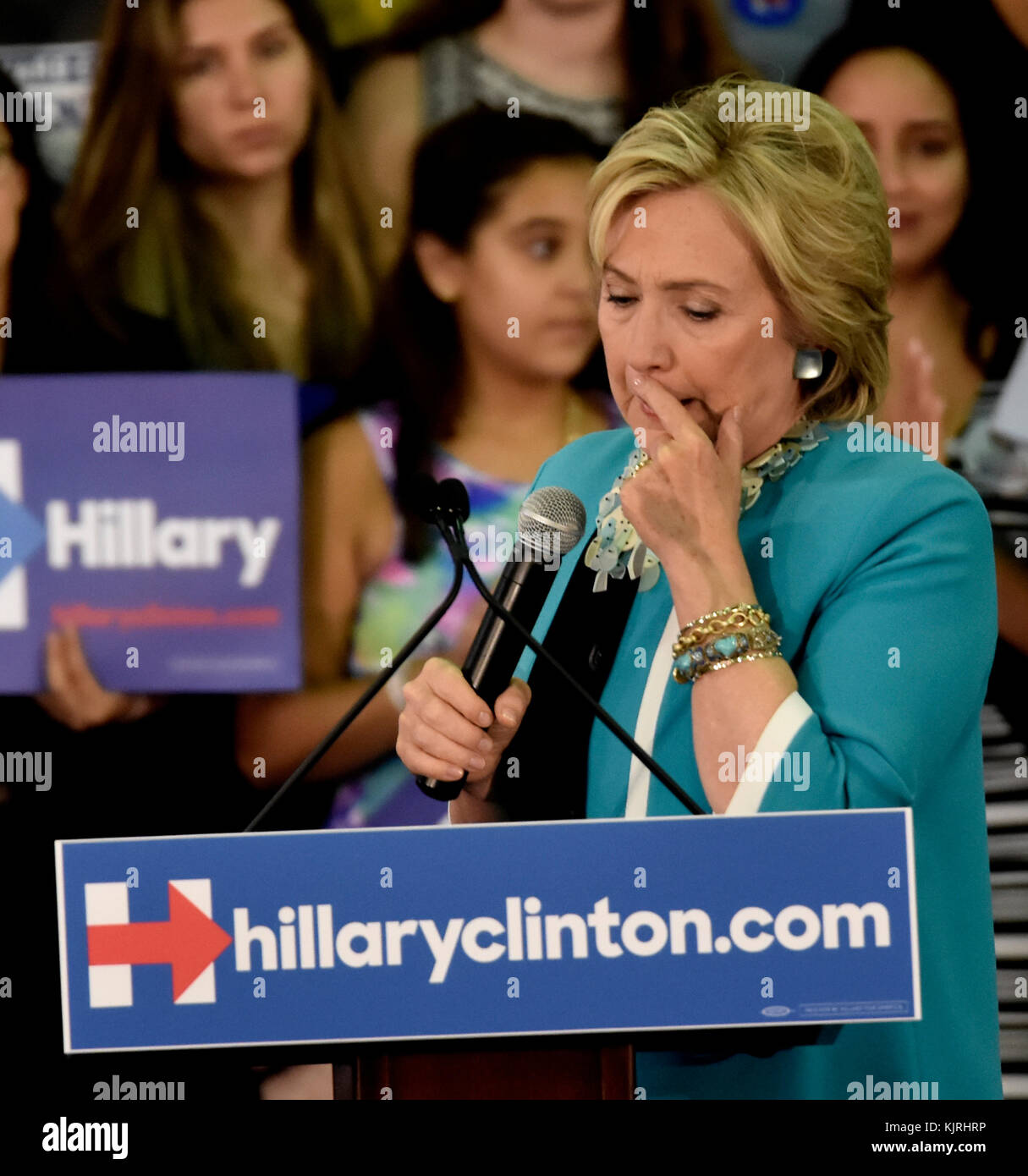 DAVIE, FL - OCTOBER 02: Hillary Clinton speaks at Broward College on ...