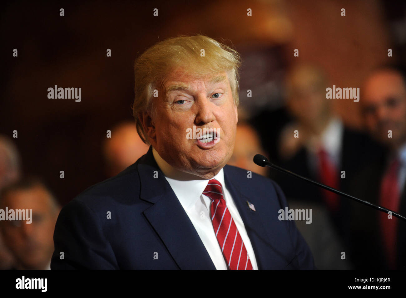 NEW YORK, NY - SEPTEMBER 03: GOP presidential front-runner Donald Trump ...