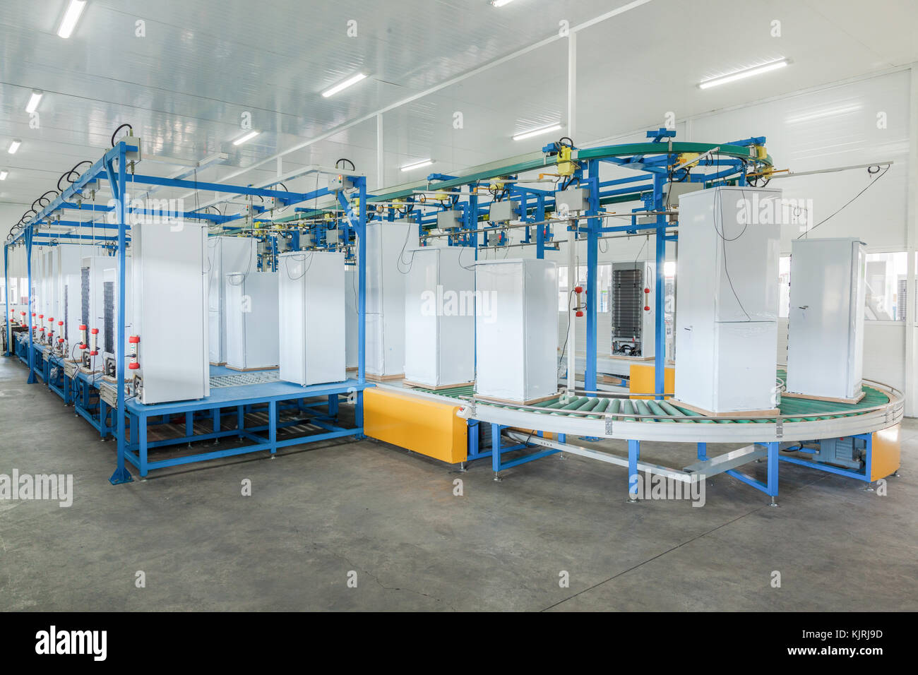 Conveyor mechanism hi-res stock photography and images - Alamy