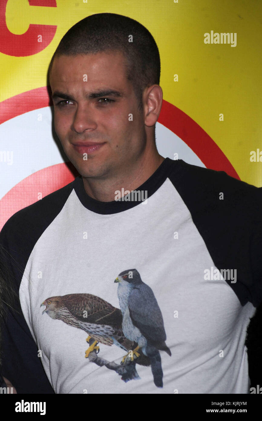 PARAMUS, NJ - NOVEMBER 04: Actor Mark Salling attends the cast of 'Glee ...