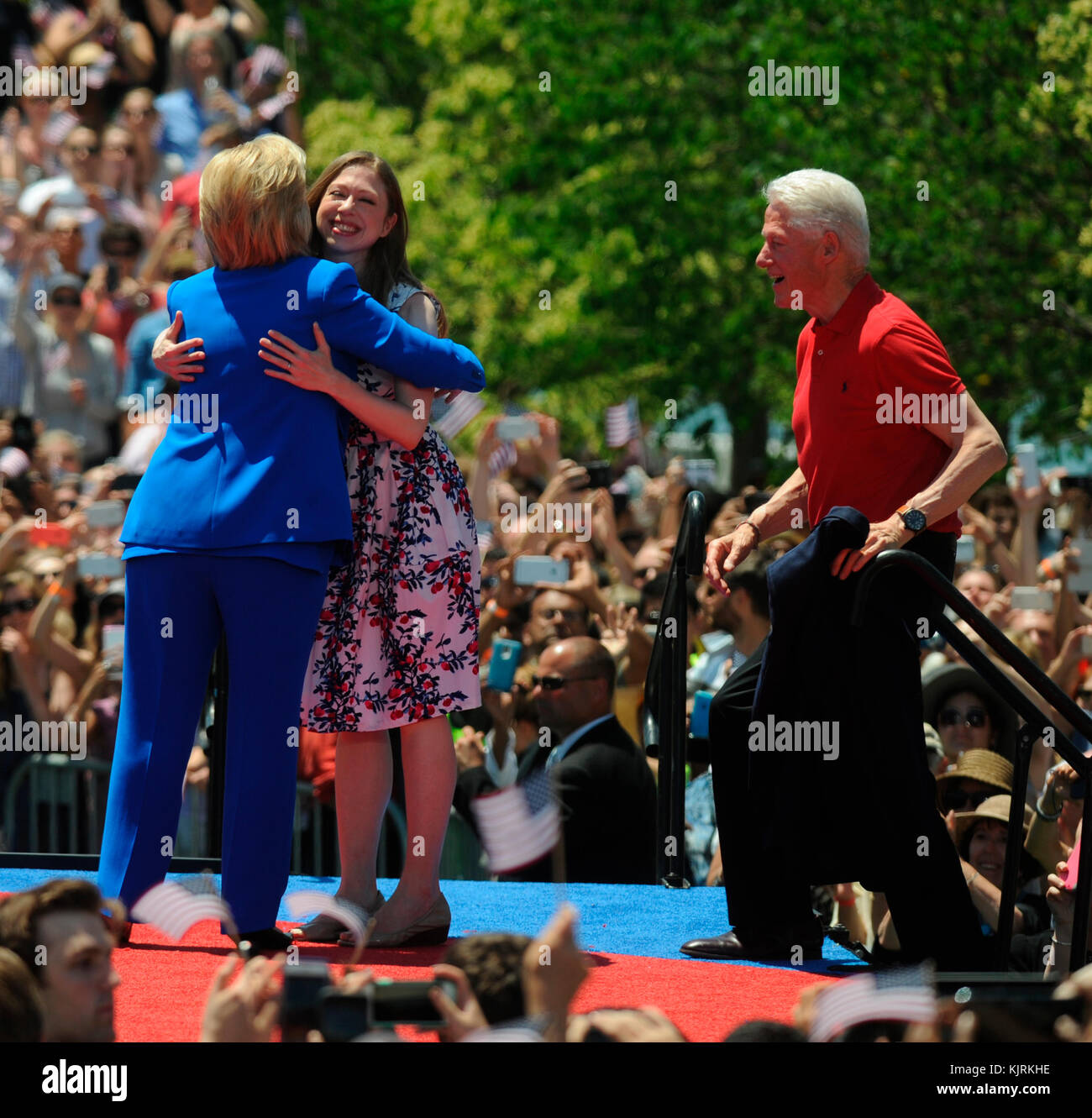 NEW YORK, NY - JUNE 13: Democratic Presidential candidate Hillary ...