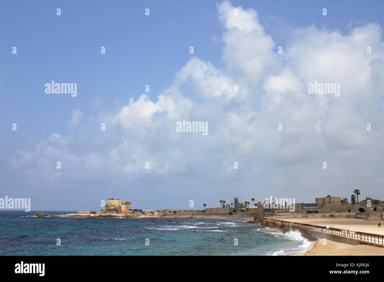 Lighthouse jetty hi-res stock photography and images - Alamy