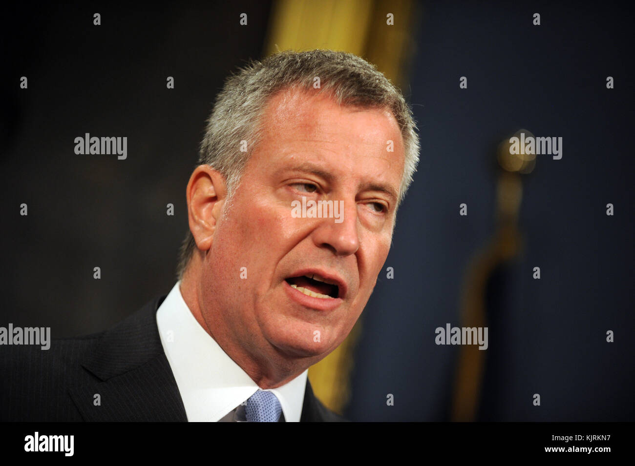 NEW YORK, NY - OCTOBER 23: New York Mayor Bill De Blasio hosts a press ...