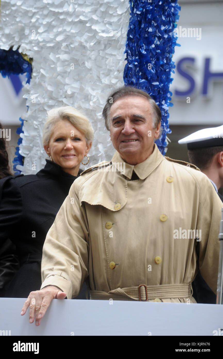 NEW YORK, NY - NOVEMBER 11: Tony Lo Bianco attends the 'Shelter' New ...