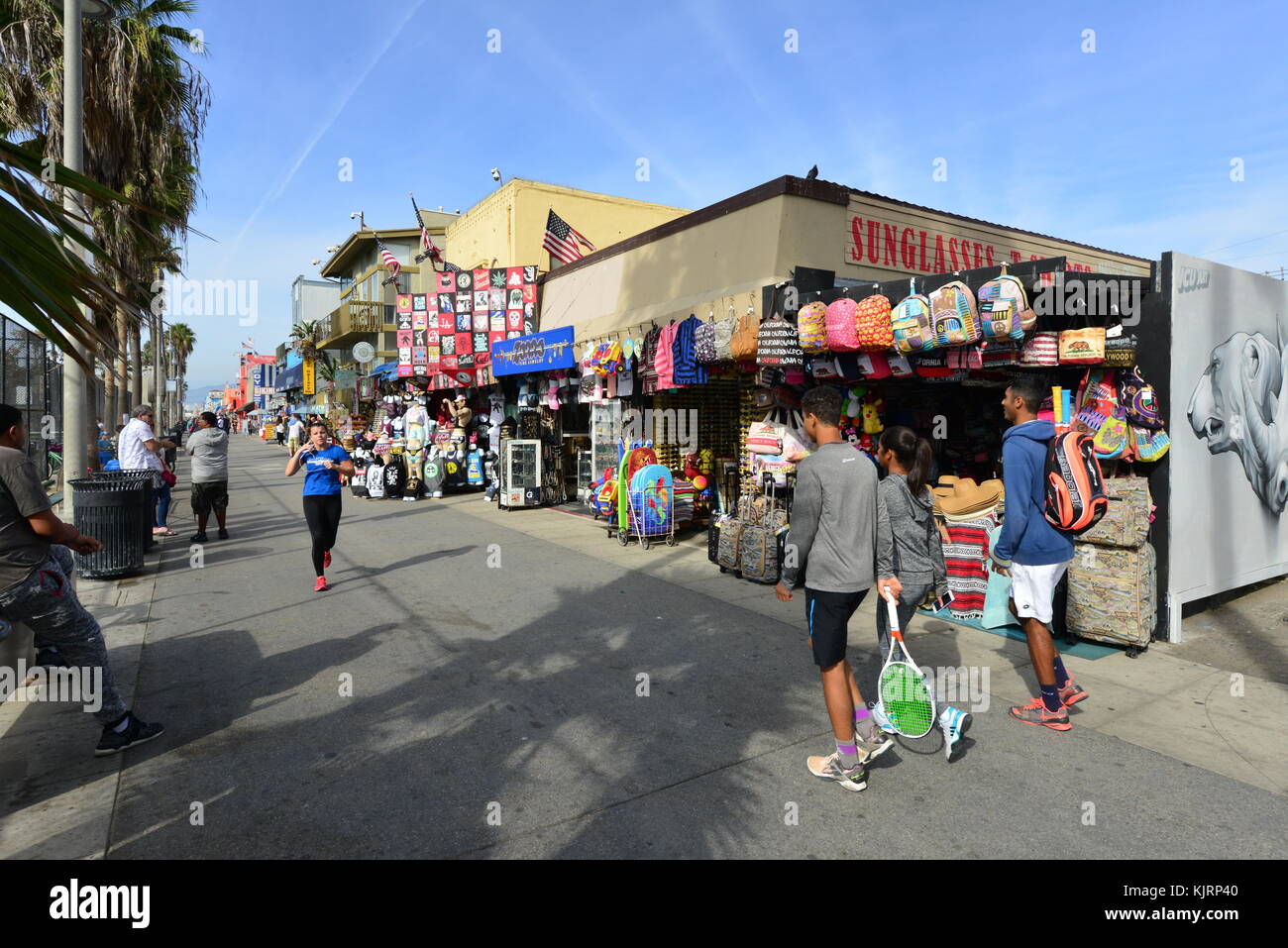 The promenade at Venice beach in California Stock Photo - Alamy