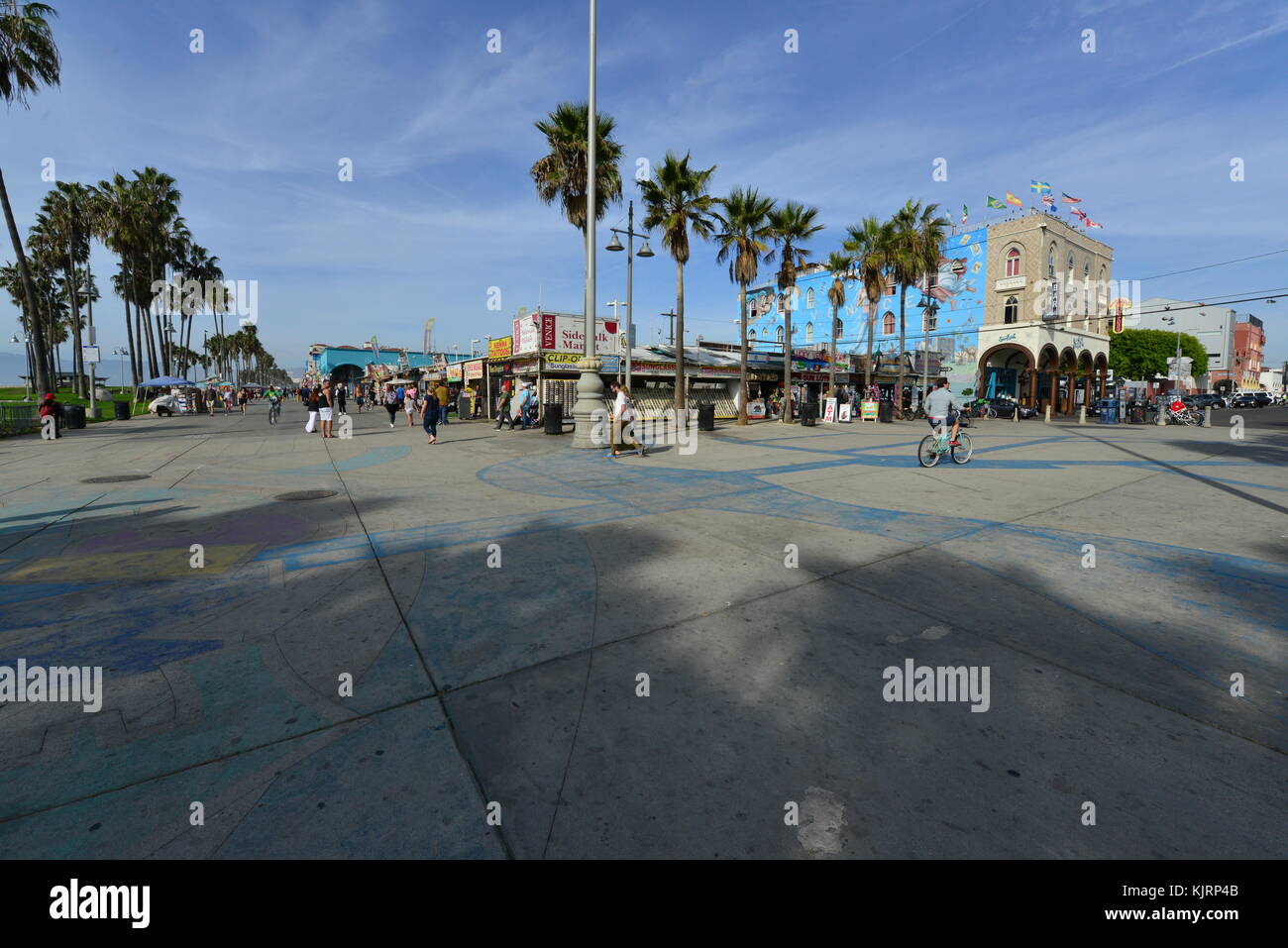 The promenade at Venice beach in California Stock Photo - Alamy
