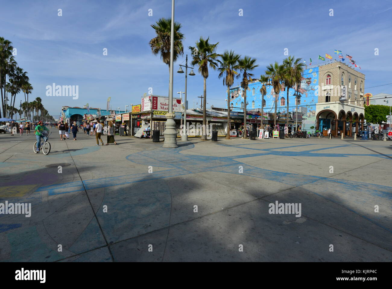 The promenade at Venice beach in California Stock Photo - Alamy