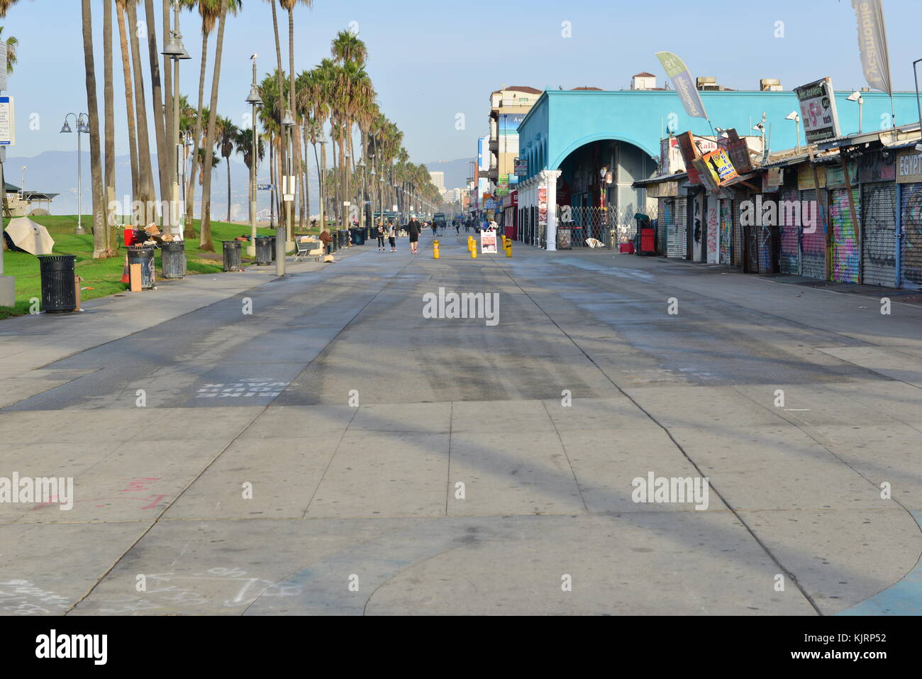 The promenade at Venice beach in California Stock Photo - Alamy