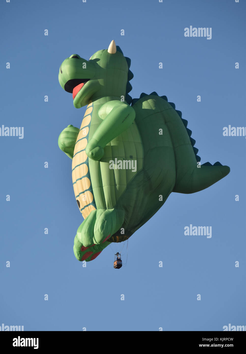 Balloon dragon hi-res stock photography and images - Alamy