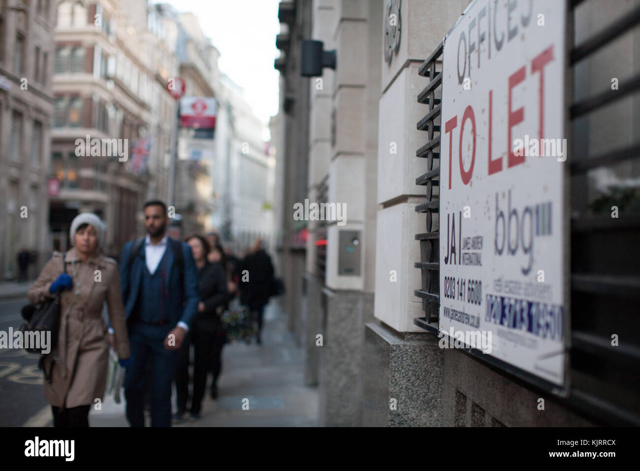 To let sign City of London on office complex Stock Photo - Alamy