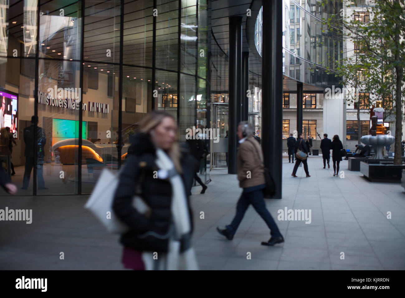 Willis towers watson hi-res stock photography and images - Alamy