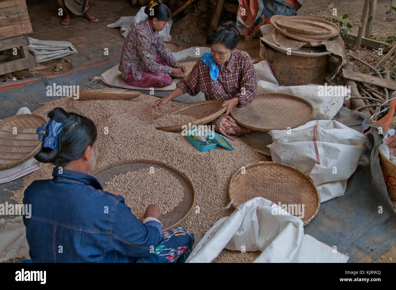 WOMEN SELLING RICE AND OTHER GRAINS IN KATHA,, WHERE GEORGE ORWELL'S ...