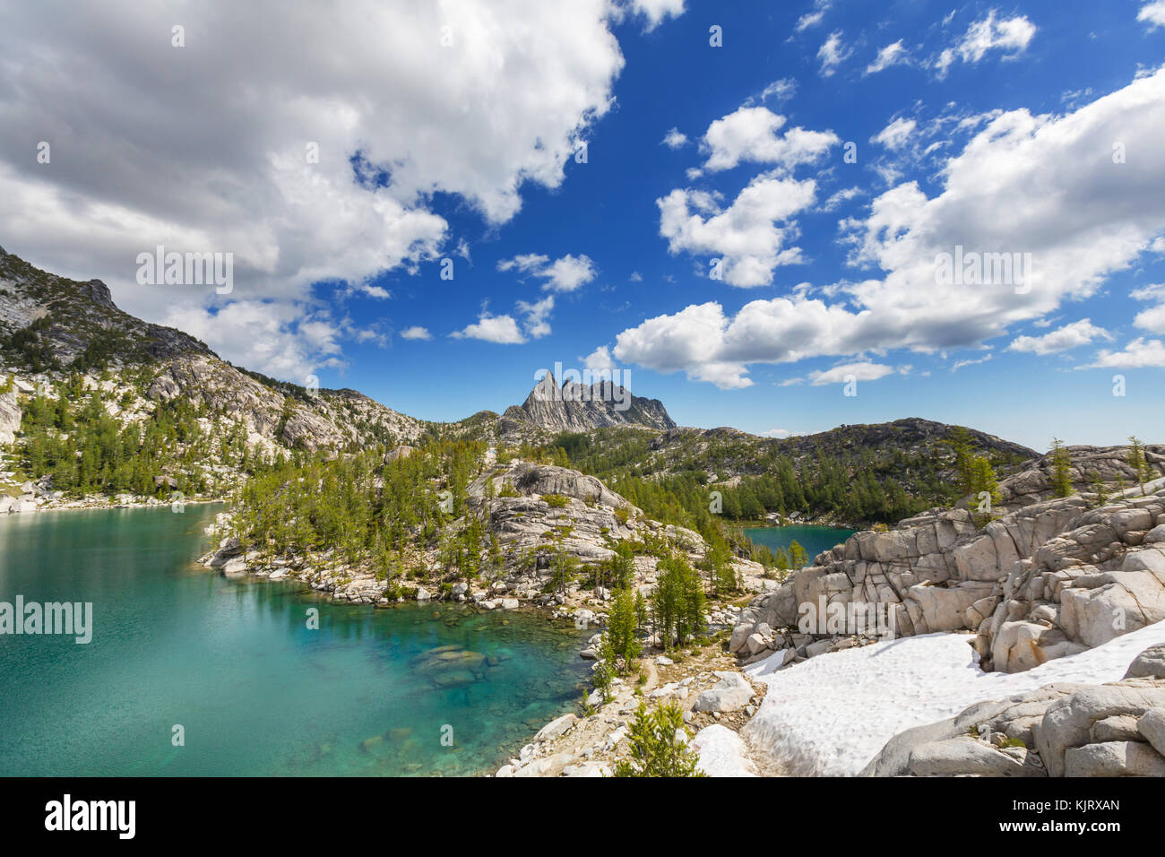 Washington state enchantment lakes hi-res stock photography and images ...