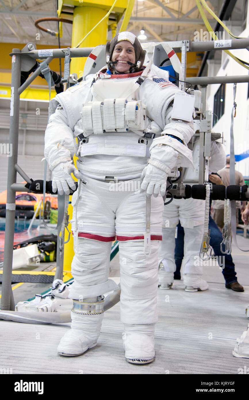 NASA astronaut Kathleen Rubins prepares to train in the underwater ...