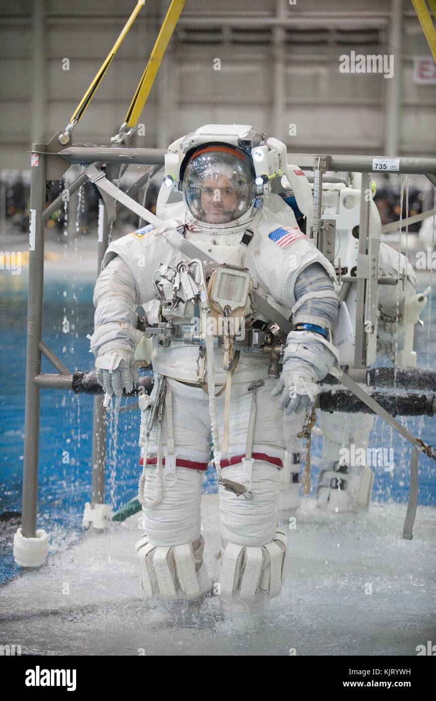 NASA Space Shuttle Atlantis International Space Station STS-135 mission ...