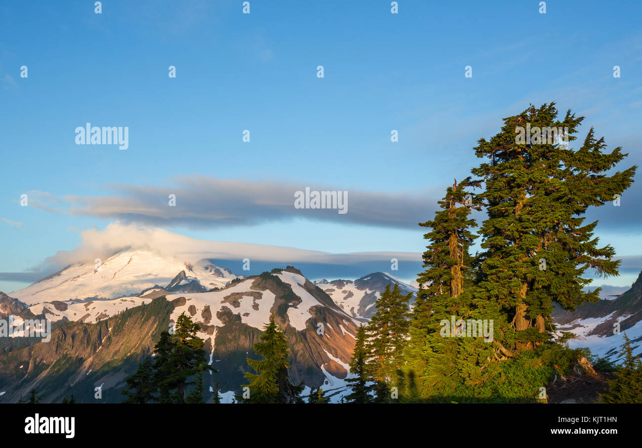 Lake in Baker Area Stock Photo - Alamy