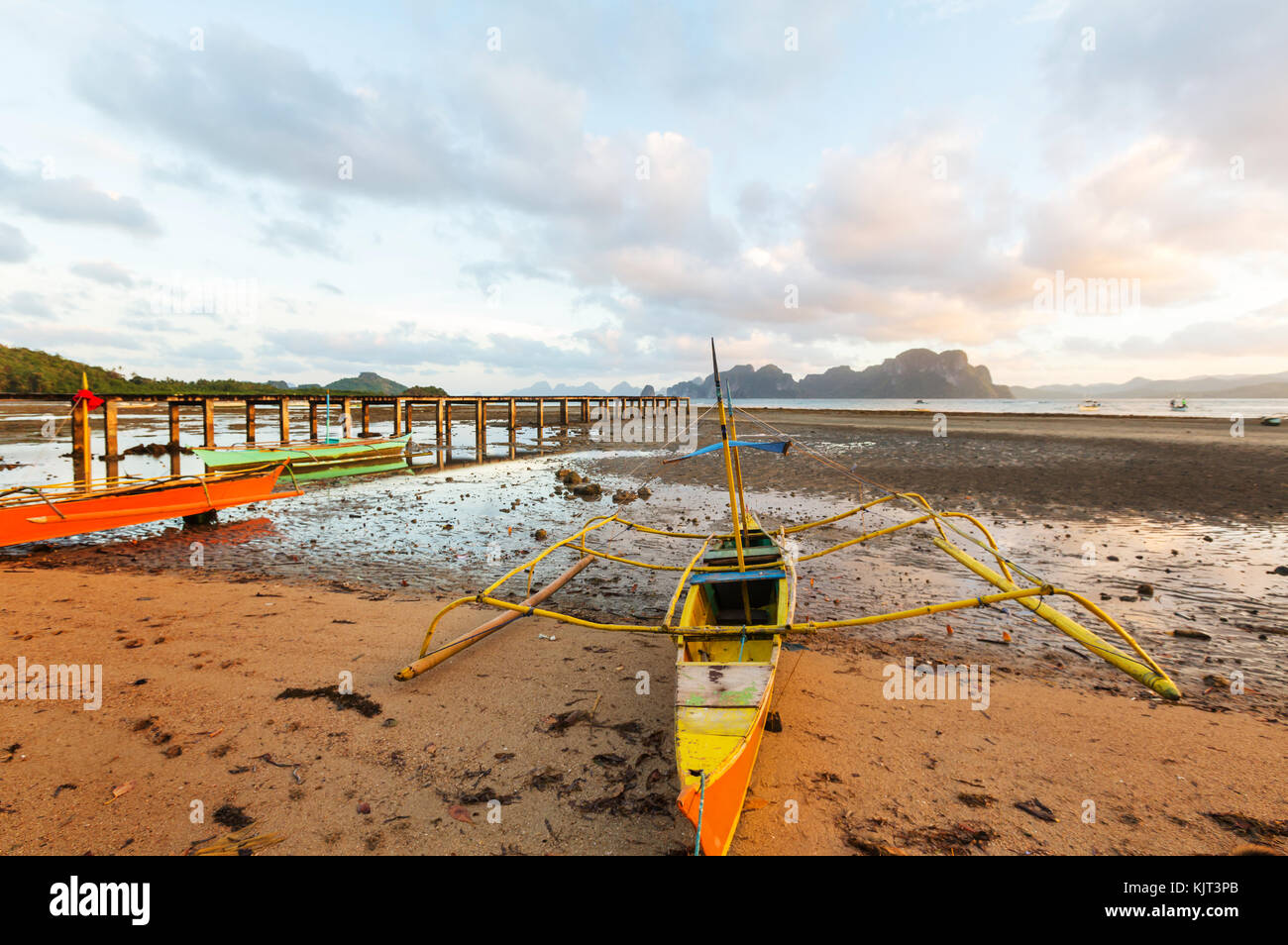 Traditional Philippino boat in the sea, Palawan island, Philippines ...