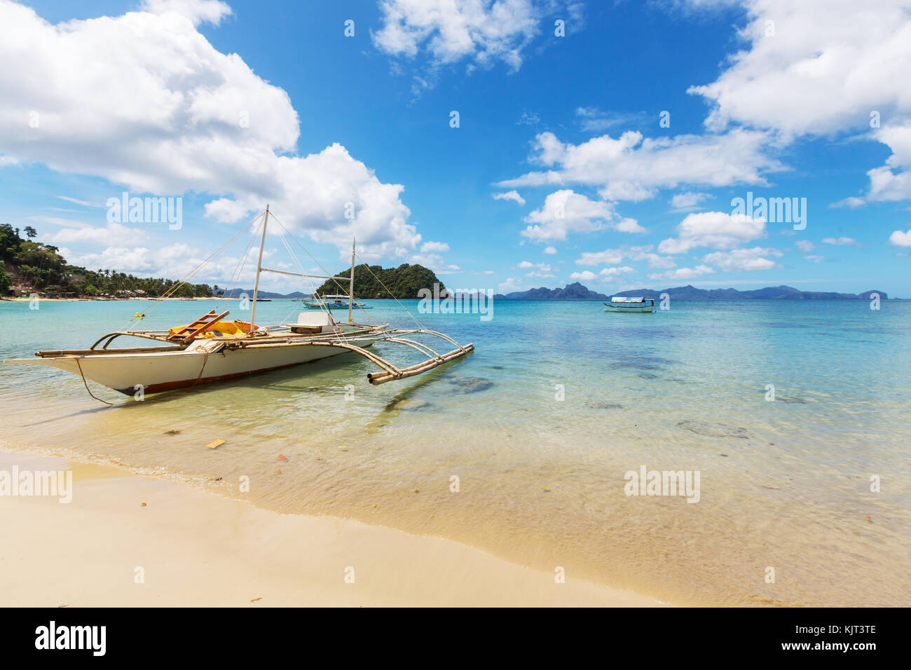 Traditional Philippino boat in the sea, Palawan island, Philippines ...