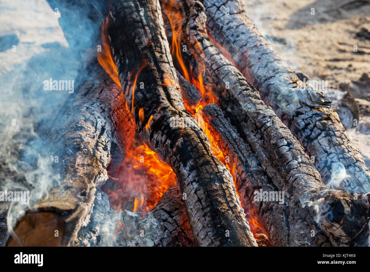 Campfire, close up shot Stock Photo - Alamy