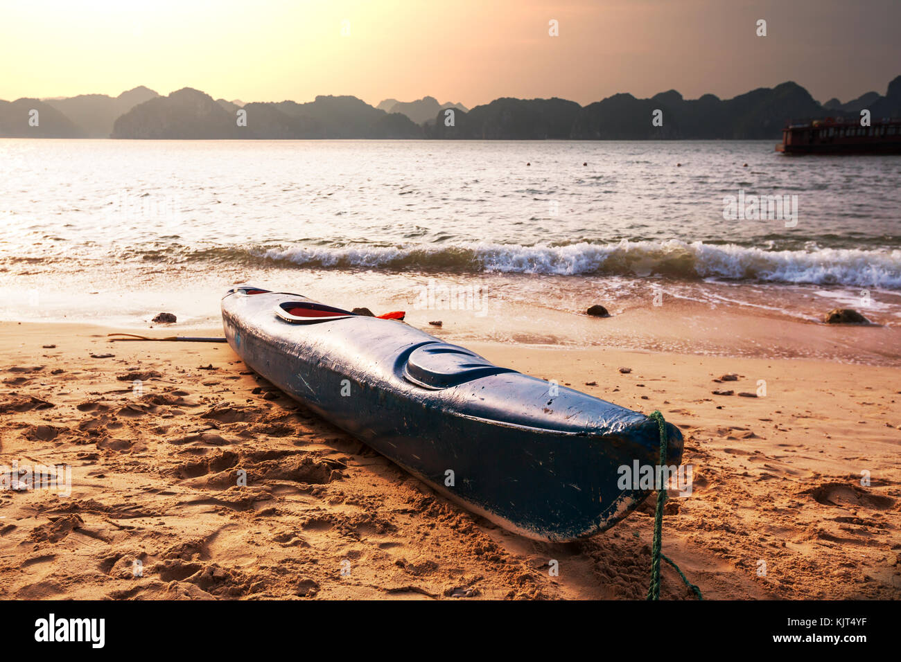 canoe on beach Stock Photo - Alamy