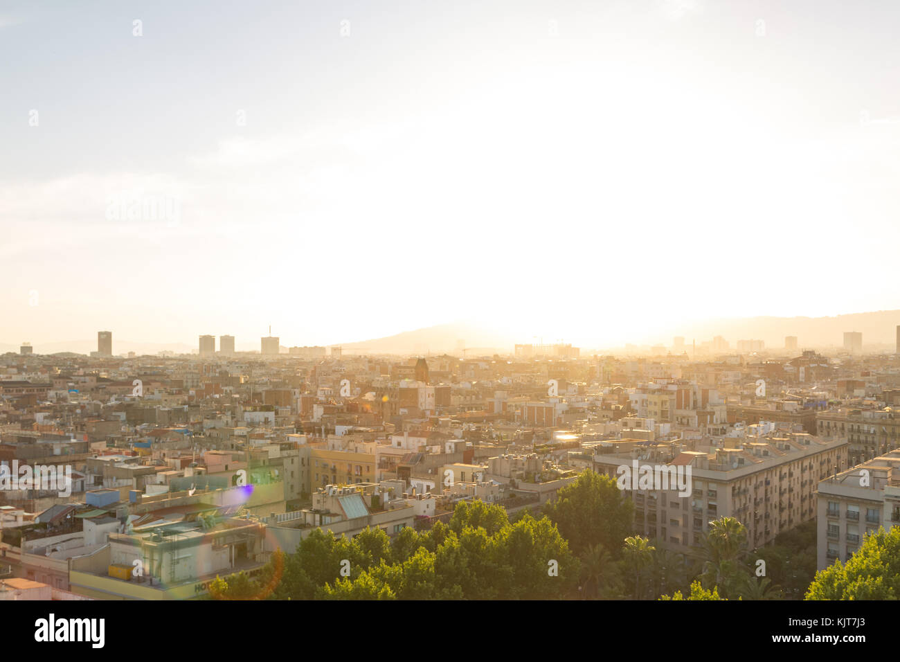 Barcelona sun flare hi-res stock photography and images - Alamy