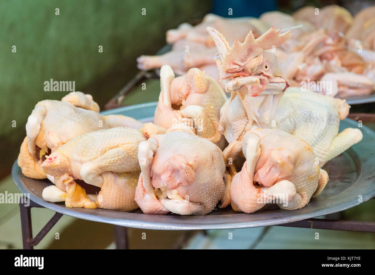 Plucked chicken hi-res stock photography and images - Alamy
