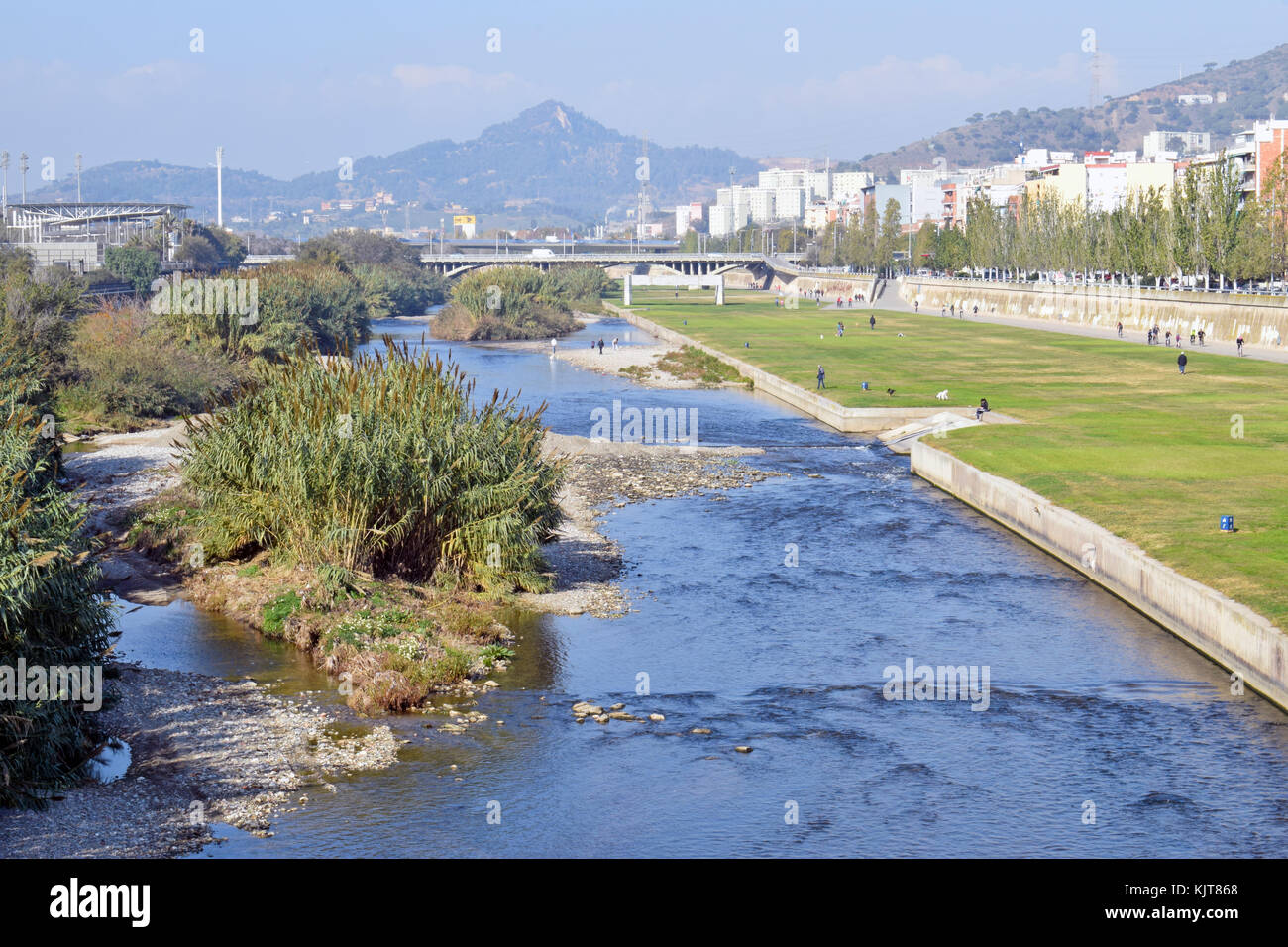Rio besós hi-res stock photography and images - Alamy