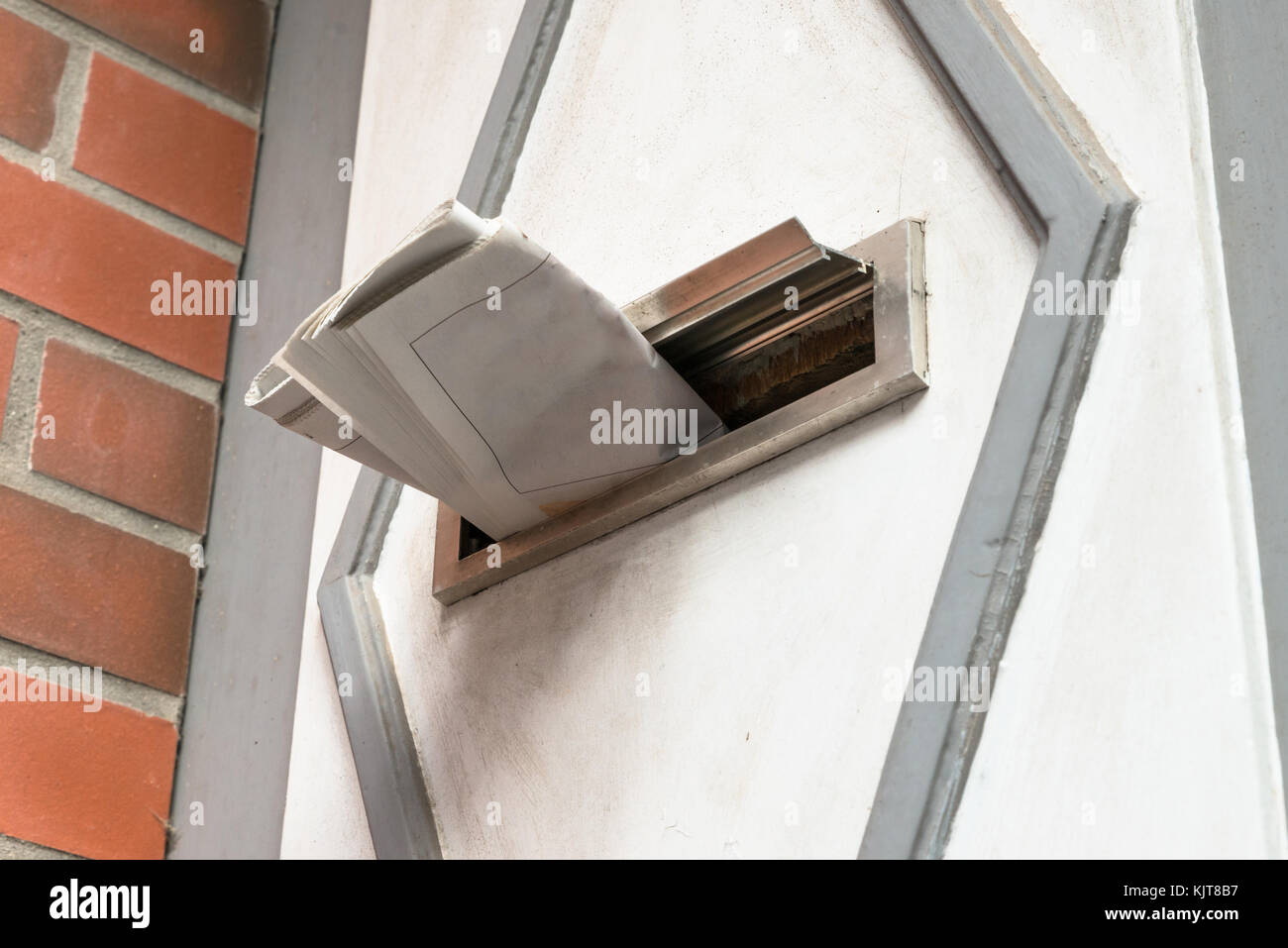 Insertion slot hi-res stock photography and images - Alamy