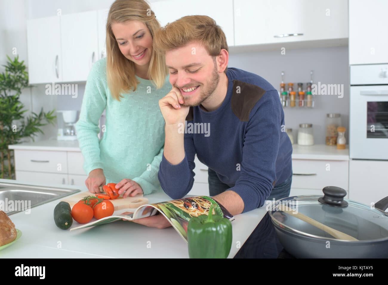 couple cooking hobby lifestyle concept Stock Photo - Alamy