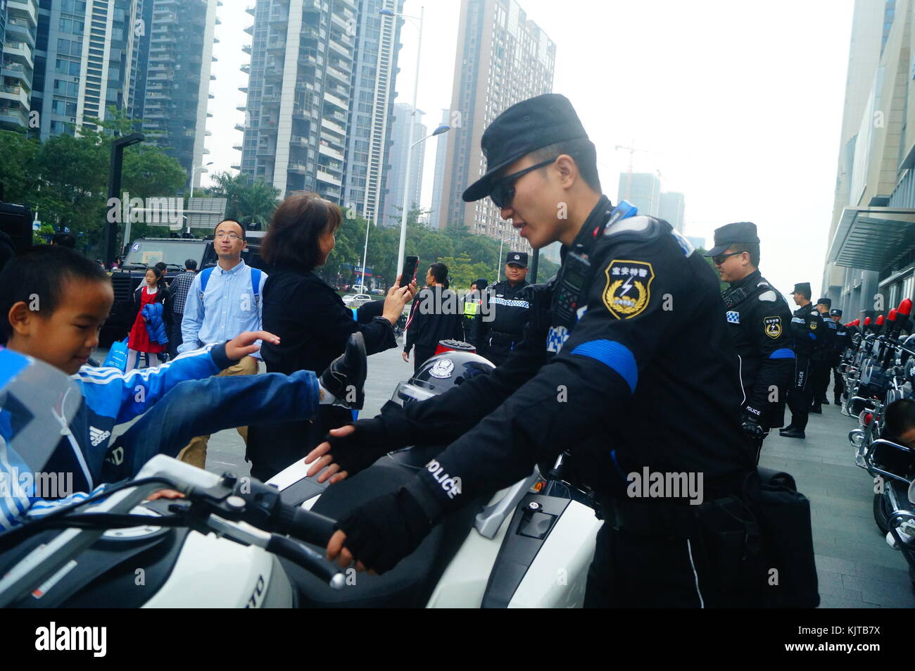 Shenzhen police open day scene, the appearance of the motorcycle ...