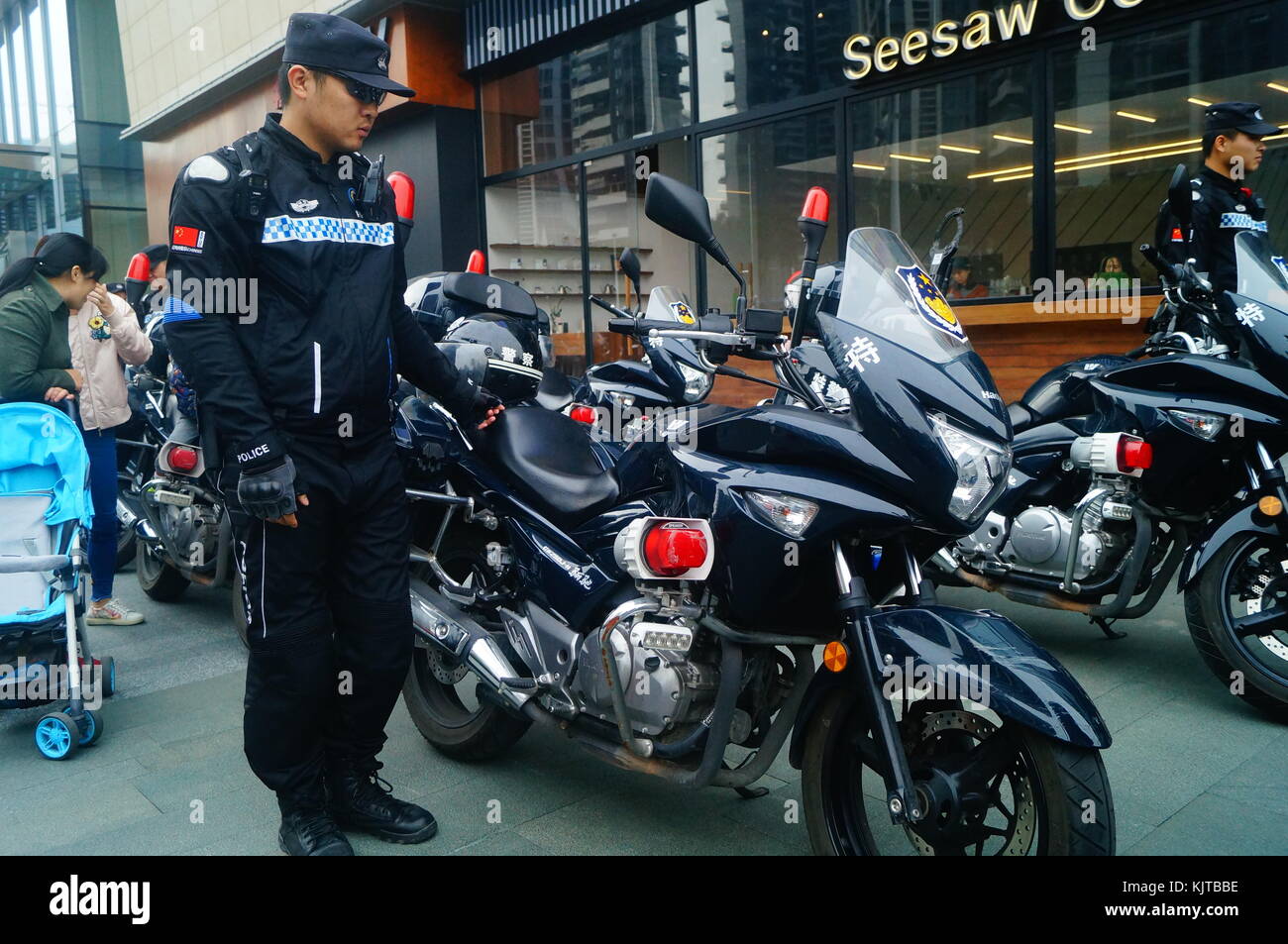 Shenzhen police open day scene, the appearance of the motorcycle ...
