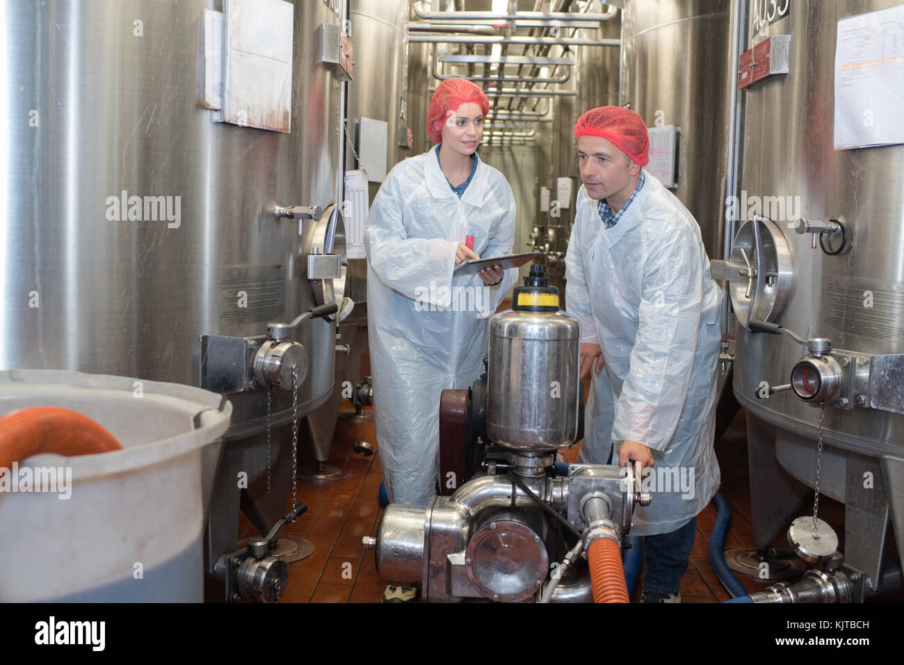 Large tank in lab hi-res stock photography and images - Alamy
