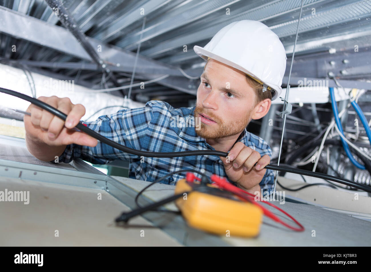 Running wires hi-res stock photography and images - Alamy