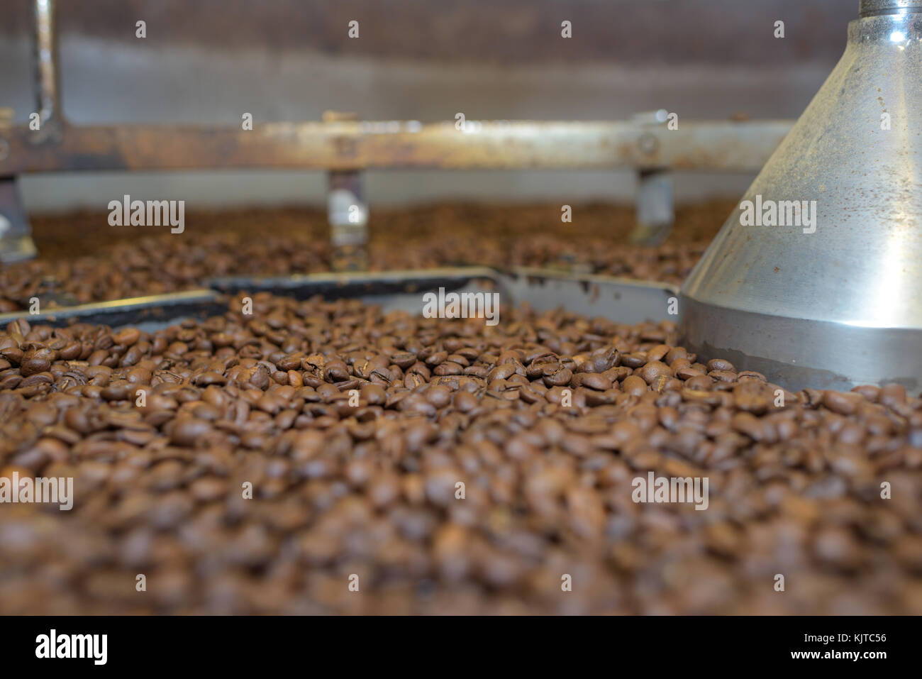 Café hopper hi-res stock photography and images - Alamy