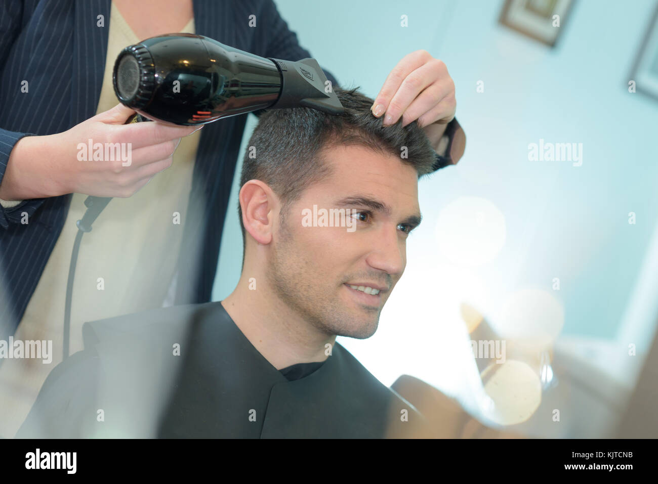 handsome man in hairdressing saloon Stock Photo - Alamy