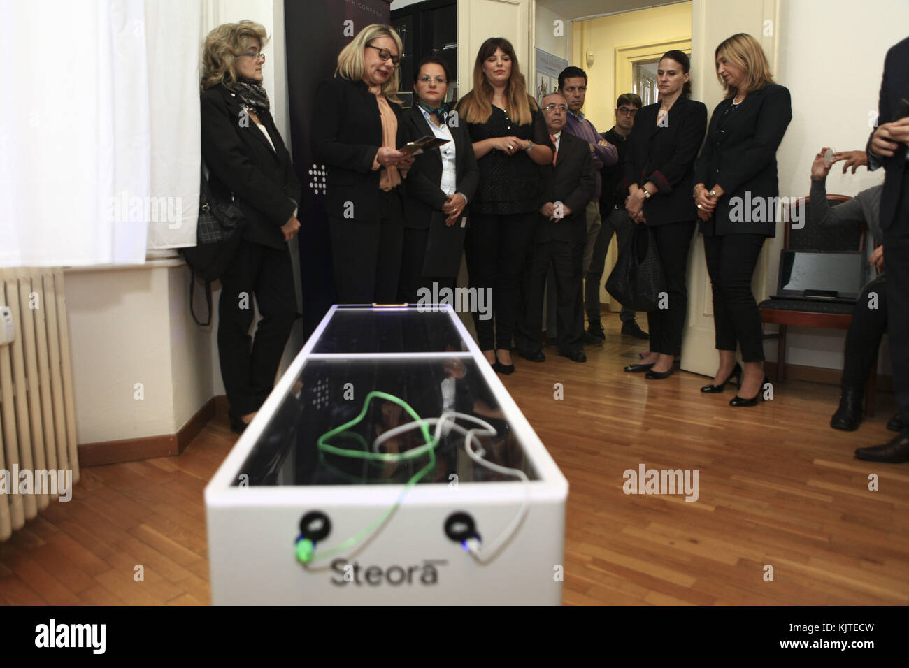 Presentation of the Steora Intelligent Bench, aka "the world's best ...