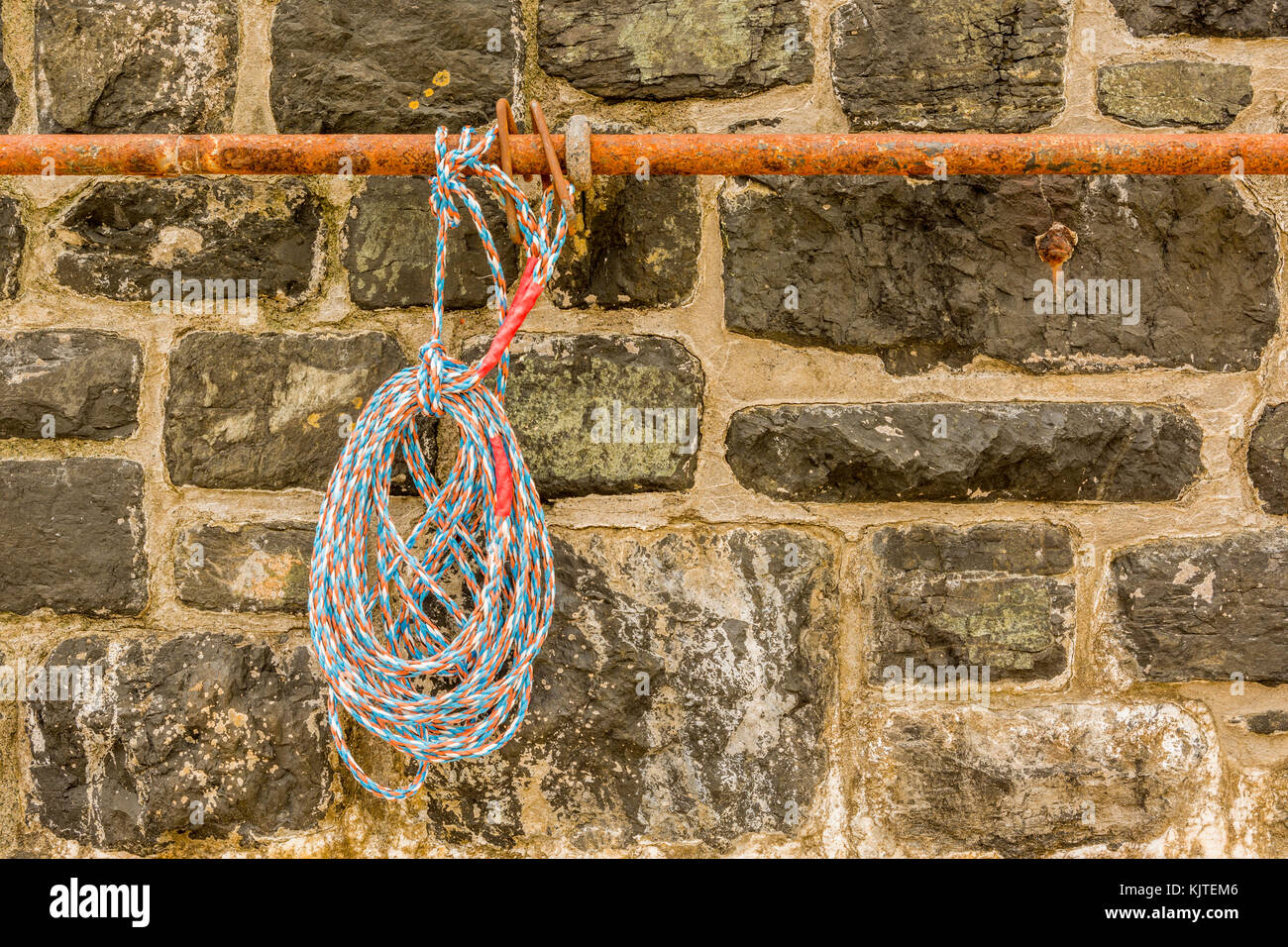 Hanging rope coil hi-res stock photography and images - Alamy