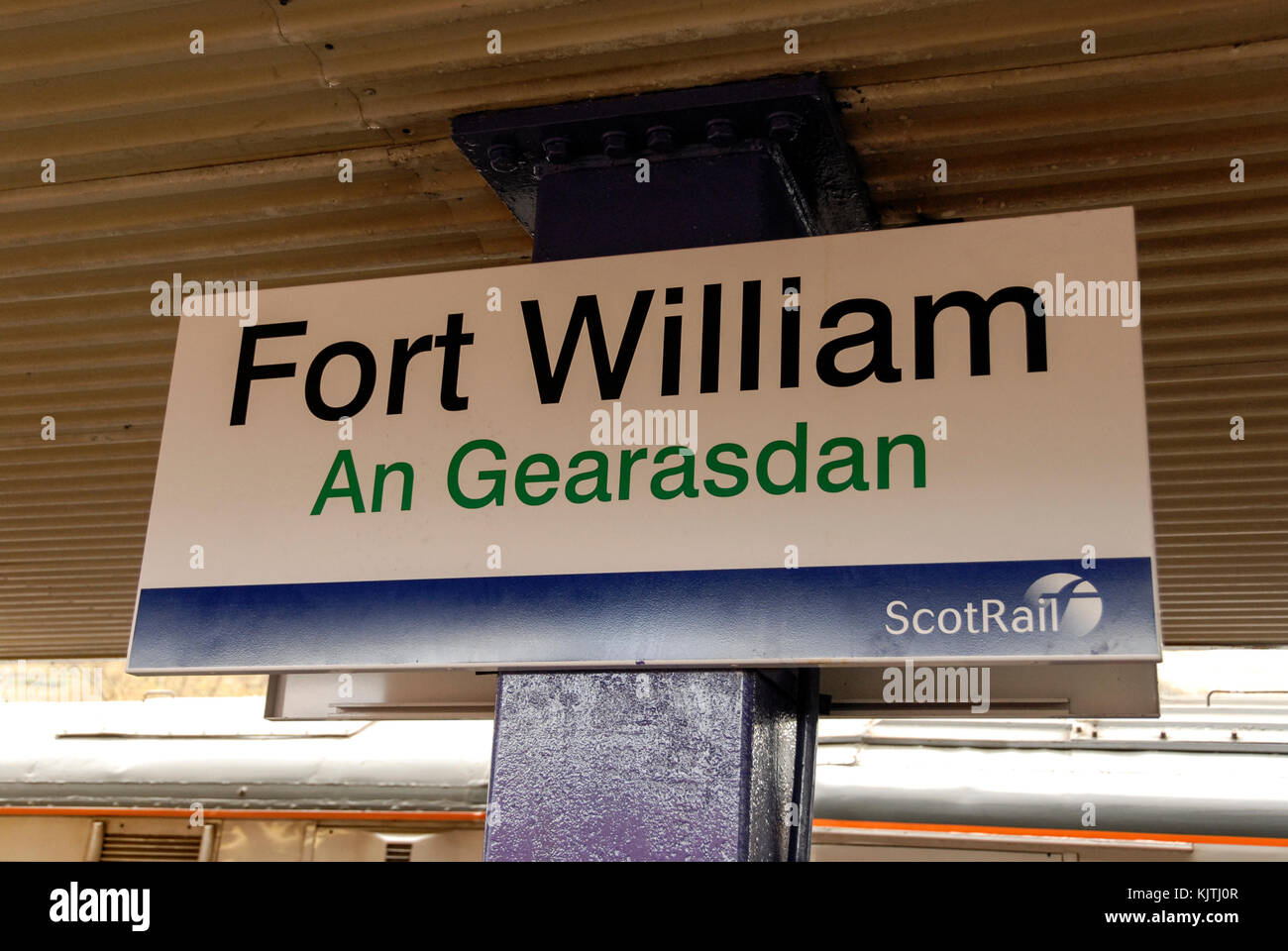 Fort william railway station hi-res stock photography and images - Alamy