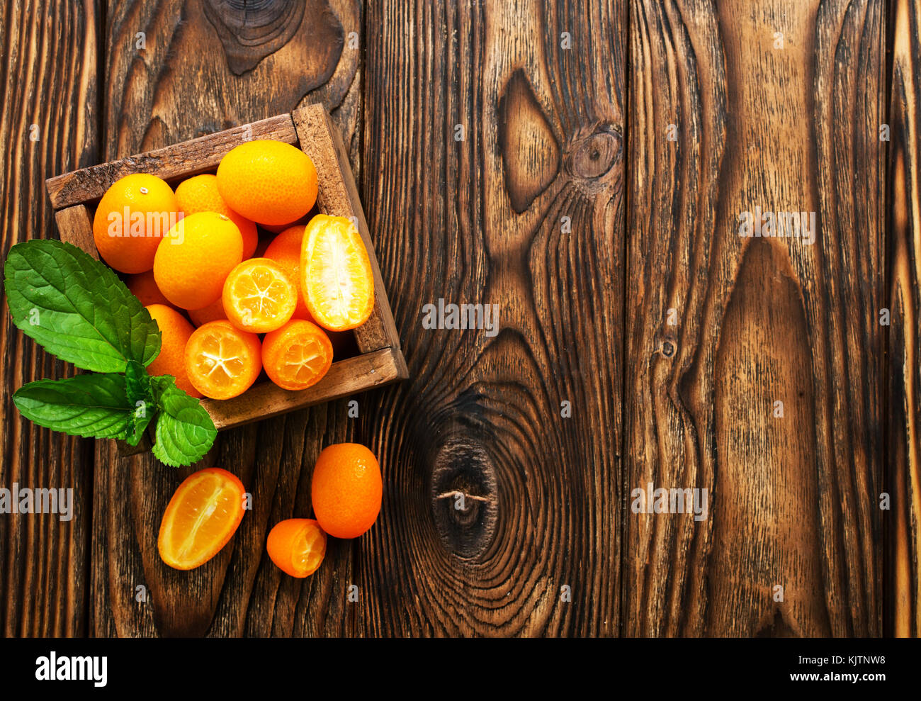 Kumquat farming hi-res stock photography and images - Alamy