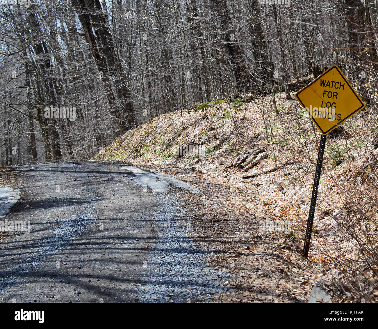 Watch for log trucks hi-res stock photography and images - Alamy