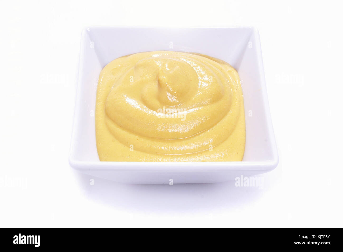 mustard in dish Stock Photo - Alamy